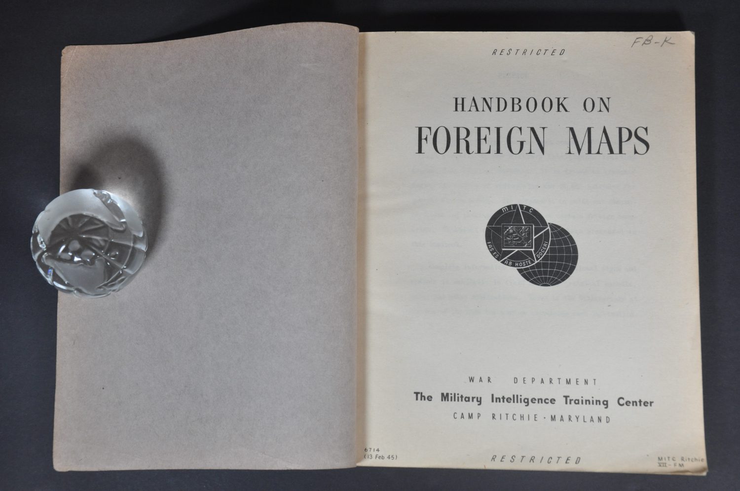 Handbook on Foreign Maps - Curtis Wright Maps