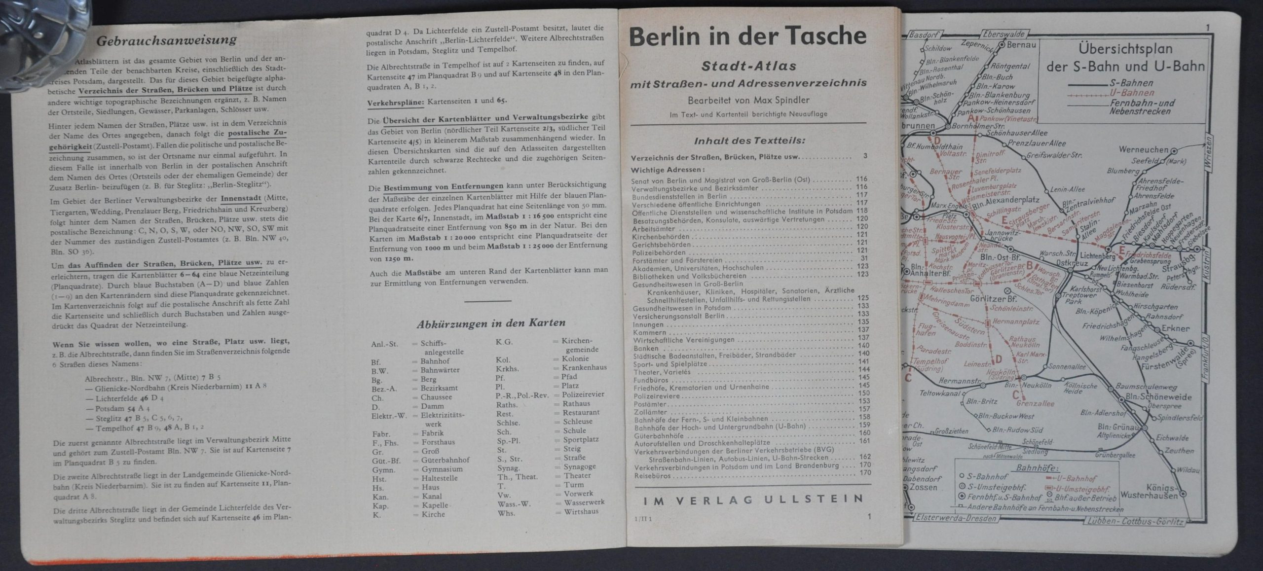 Berlin in der Tasche [Berlin in Your Pocket] - Curtis Wright Maps